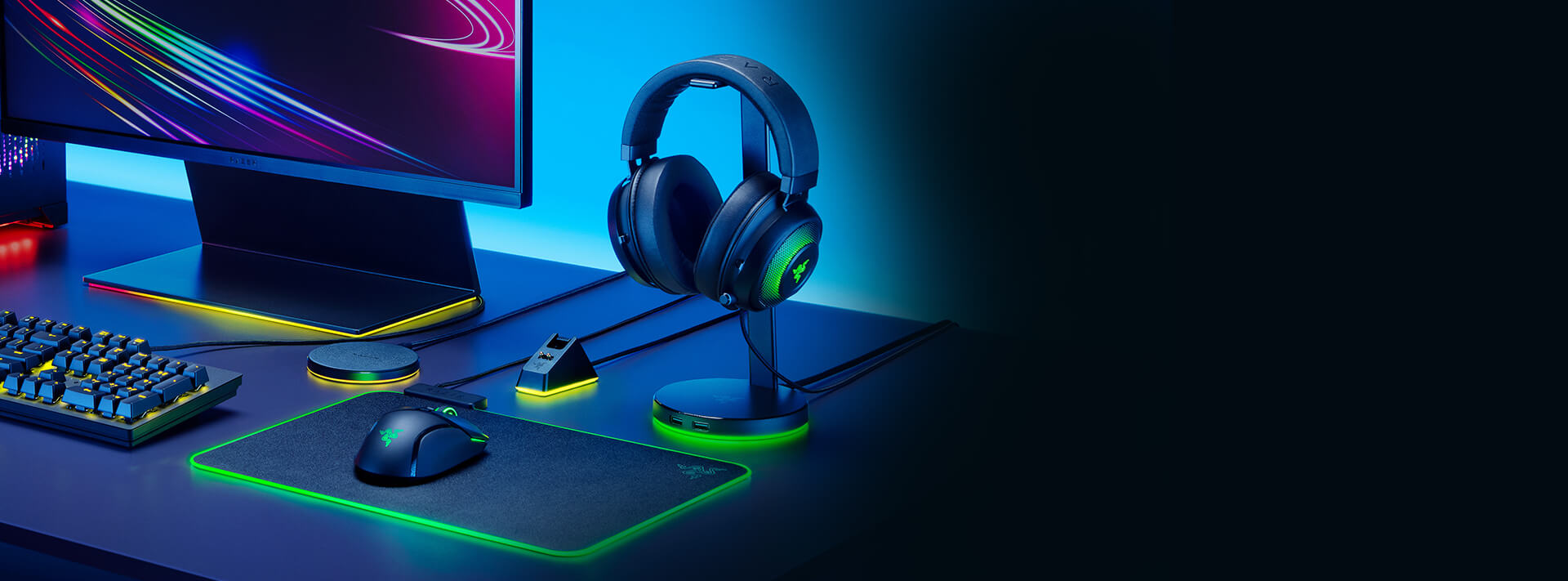 Подставка под наушники Razer Base Station Chroma V2 – Купить в Москве в ...